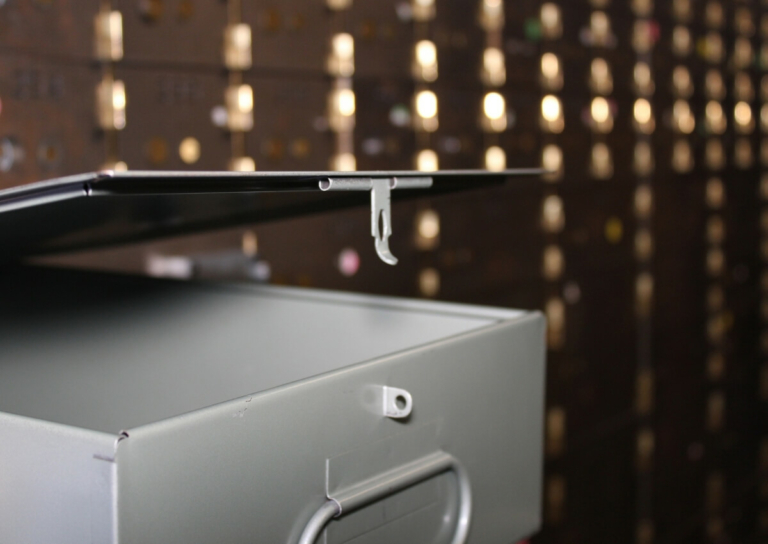 Safe Deposit Boxes: The Definitive Guide - Kcolefas